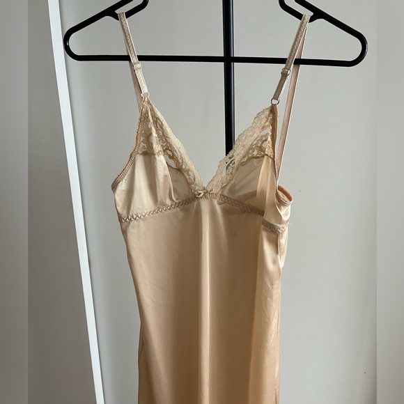 Intimates & Sleepwear | 2 Vintage Satin Lace Full Dress Slips Nylon ...
